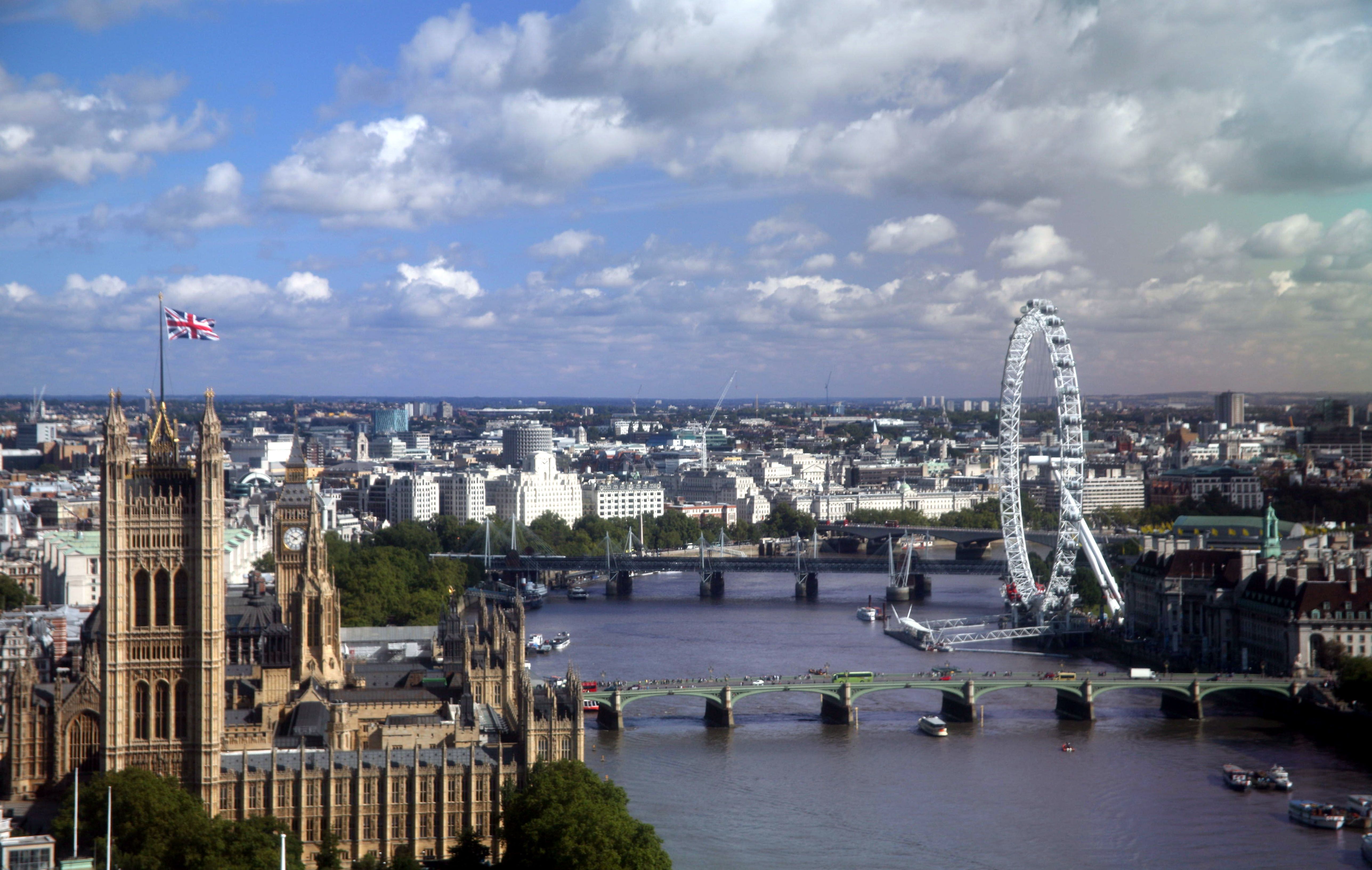 Get photos of the best British sights