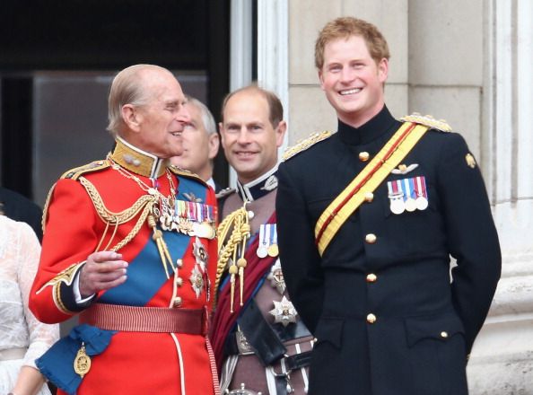 What military ranks do the Royal Family hold?