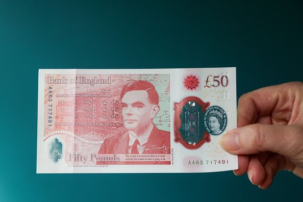 Alan Turing becomes first gay man on British currency