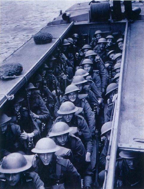 “Mummy, Mummy! Look—the sea—it’s Black with Boats!” | British Heritage